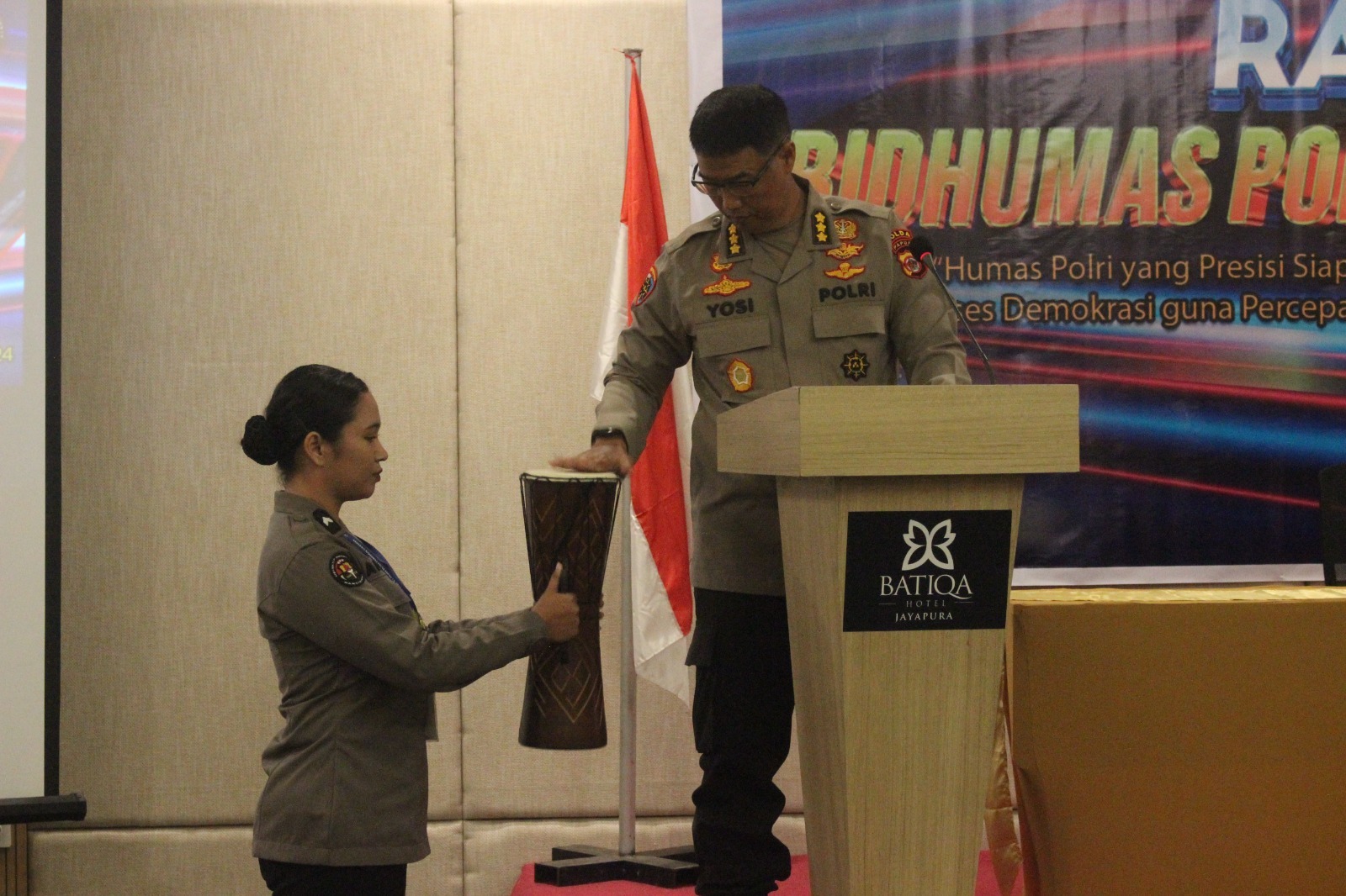 Irwasda Polda Papua Buka Rakernis Humas Polda Papua T.A. 2024 - Tribatanews POLDA Papua