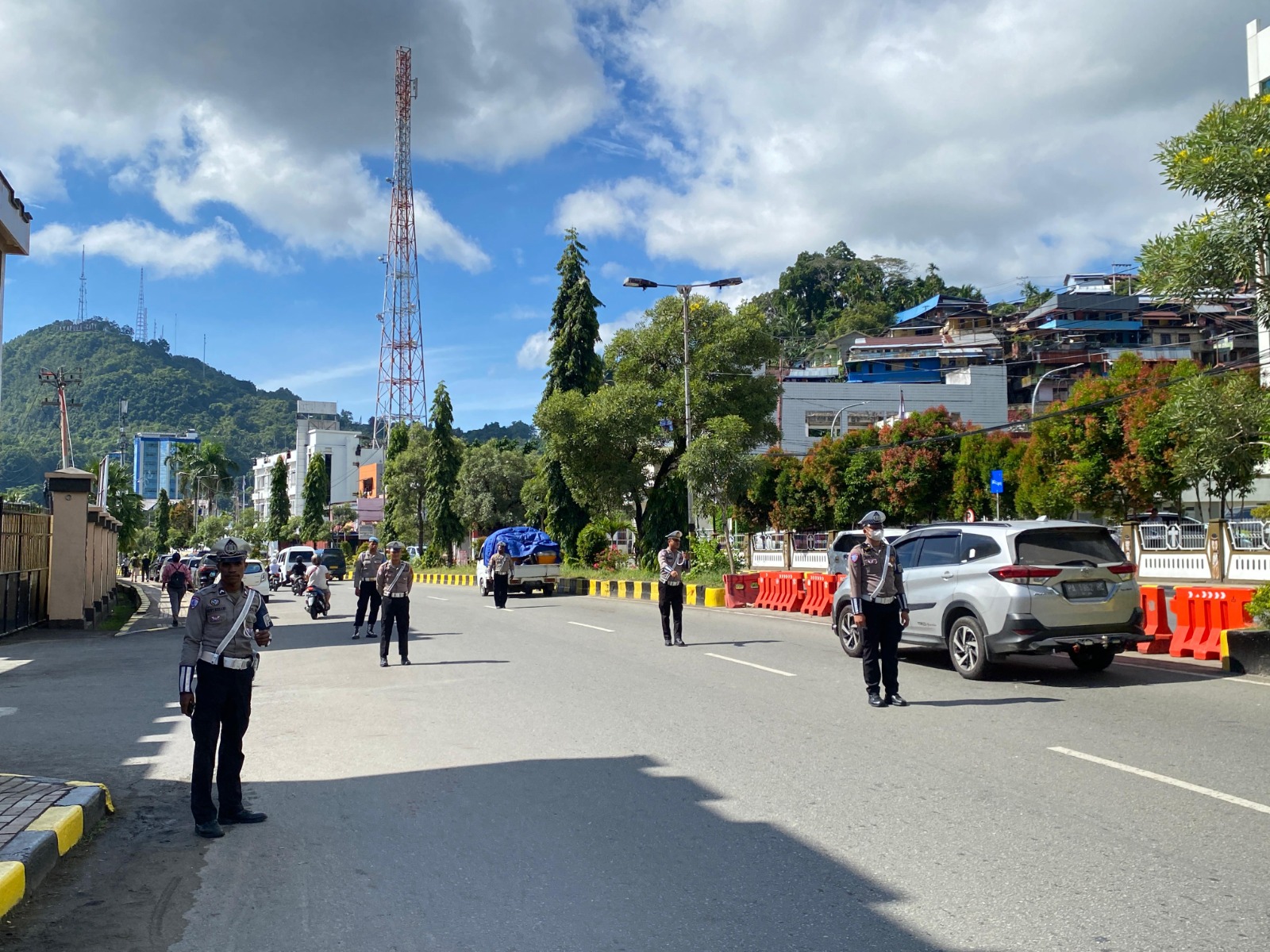 Hari Kesepuluh Operasi Keselamatan Cartenz 2025 Polda Papua: Polda Papua Gelar Razia Kendaraan ...