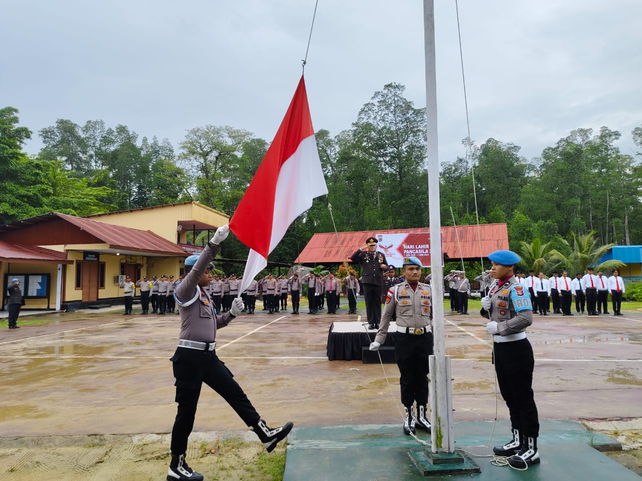 Polres Supiori Gelar Upacara Hari Lahir Pancasila 2025 - Tribatanews POLDA Papua